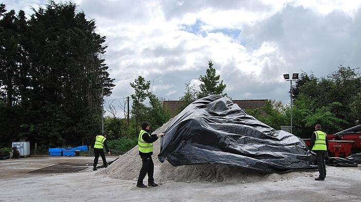 Discover why pre-bagged winter gritting salt is bad for the environment ...